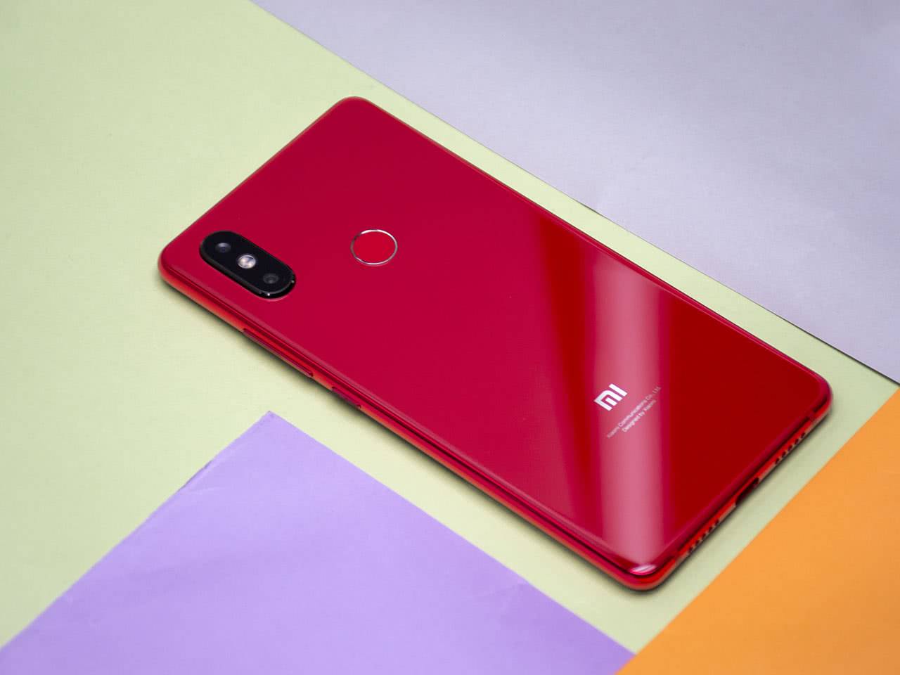 Обзор смартфона Xiaomi Mi8 SE - когда проще не значит хуже